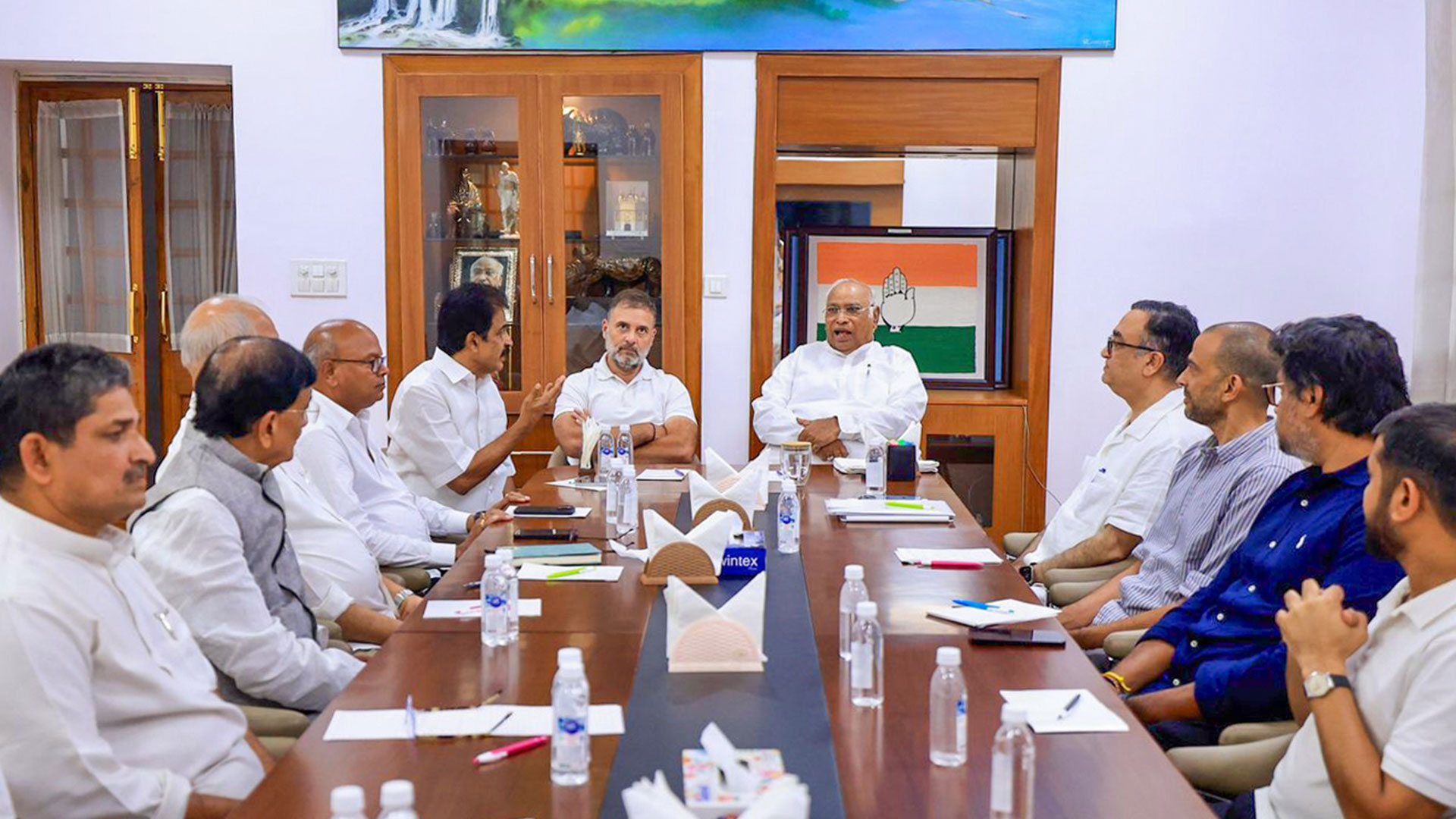 Congress Holds CWC In Patna After 75 Years, BJP Calls It A Gimmick