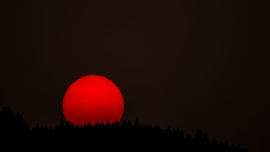 lunar eclipse 2025 wallpaper