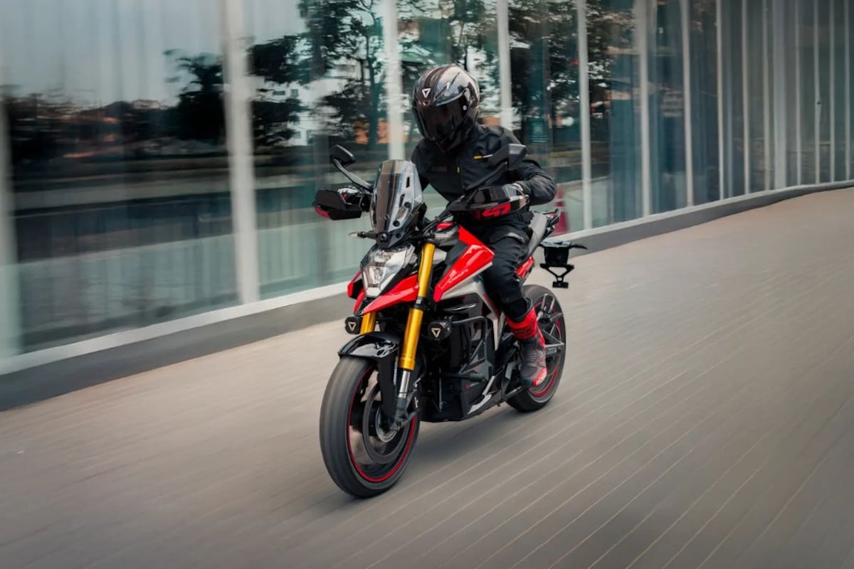 Ultraviolette X-47 Crossover Flies Past 3,000 Bookings, Introductory ...