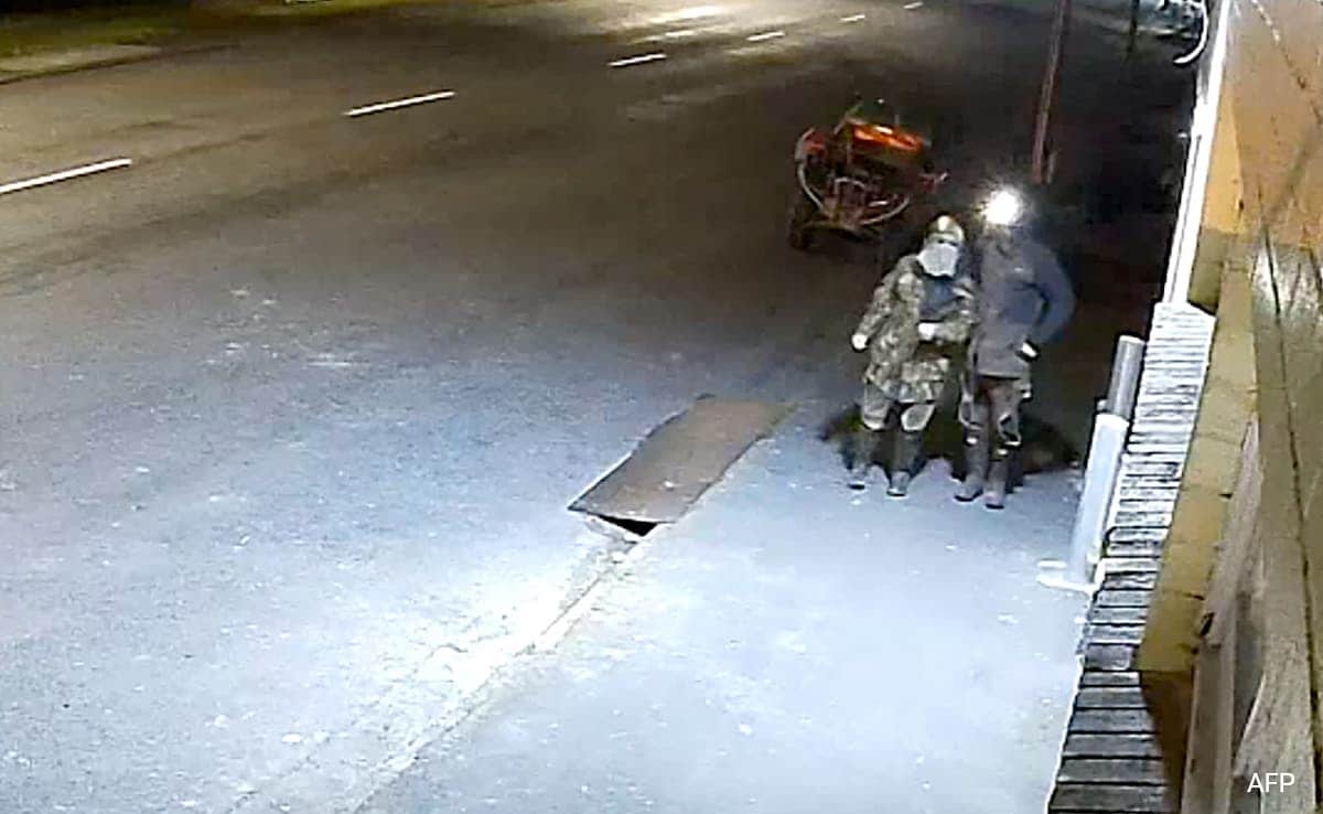 Tom Phillips: New Zealand Father, On The Run With 3 Children Since 2021 ...