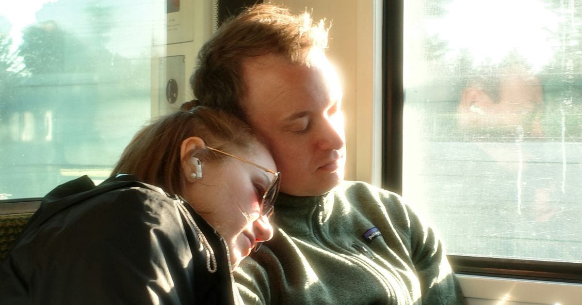 5 Ways To Adjust To A New Time Zone While Travelling