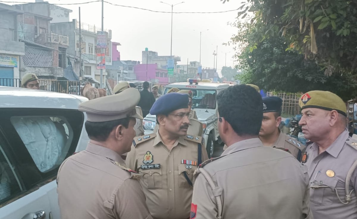 UP Crime News: बुलंदशहर में पुलिस से घिरने पर प्रेमी ने मार दी नाबालिग प्रेमिका को गोली, हुई मौत ...