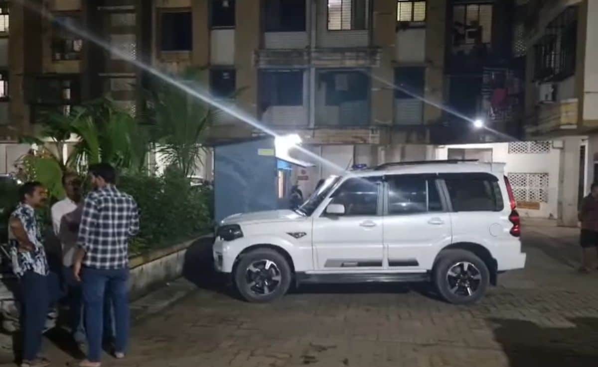 Palghar Crime Live In Partner Man Killed By Girlfriend Knif Attack In Boisar