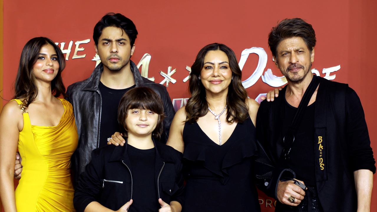 SRK, Family, Top Bollywood Celebs Attend Grand Premiere Of The Ba***ds ...