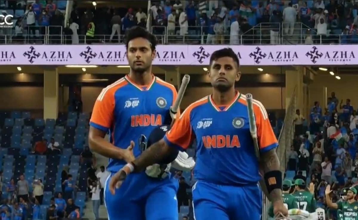 "Will You Become Hero By Avoiding Handshake?" Ex-Pakistan Star's Dig At Team India | Cricket News