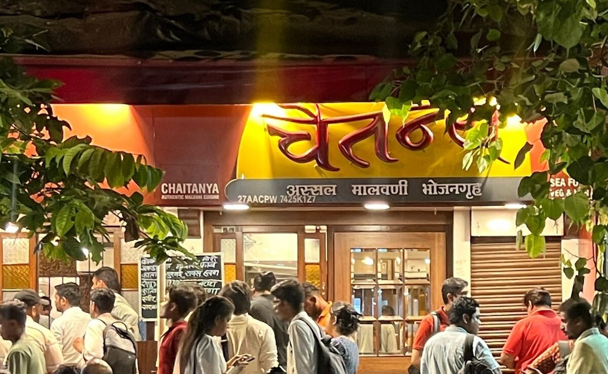 Chaitanya Assal Malvani Bhojangruh Posts This Sarcastic Message "Not To ...