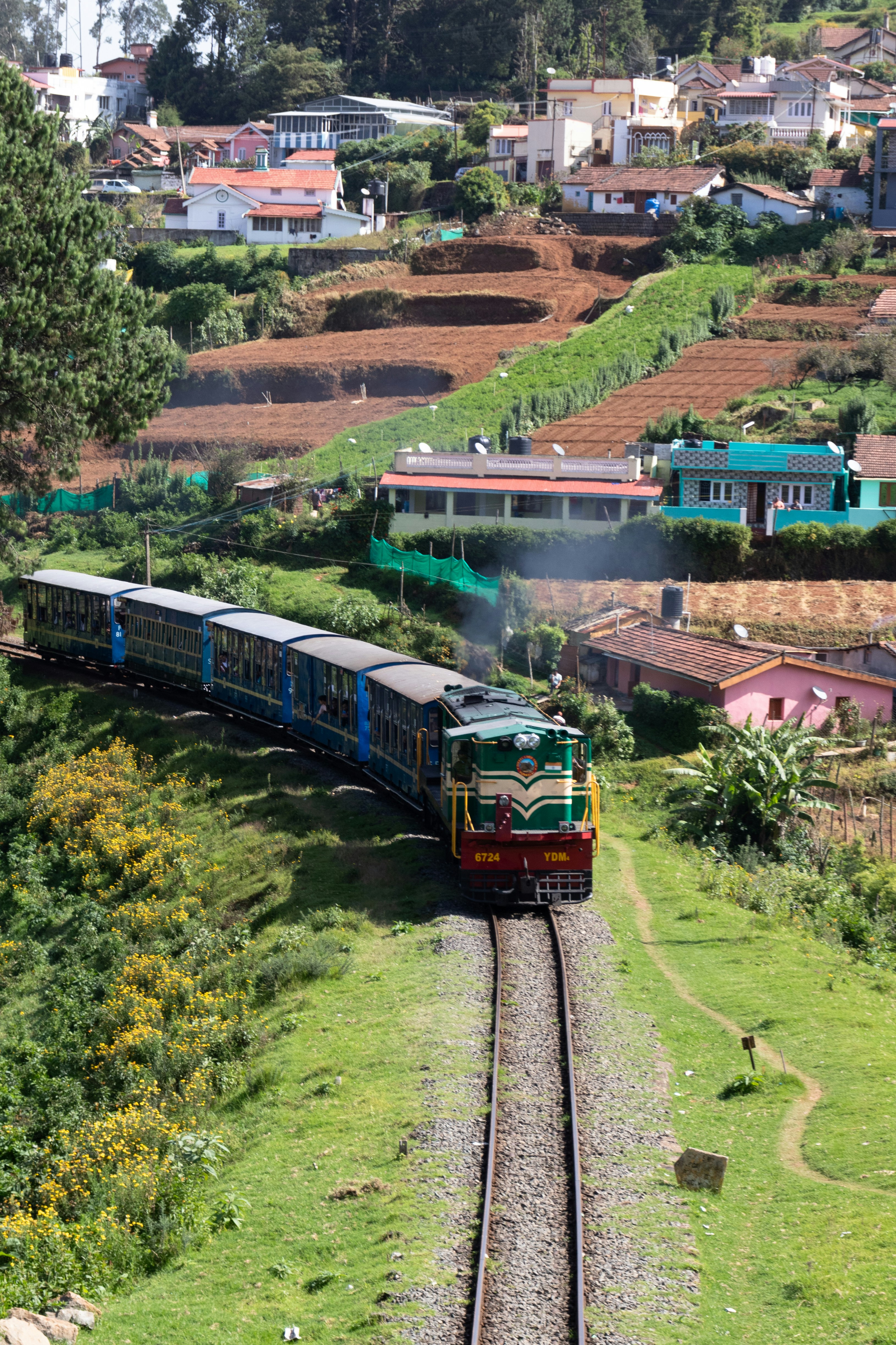5 Scenic Winter Train Journeys In India