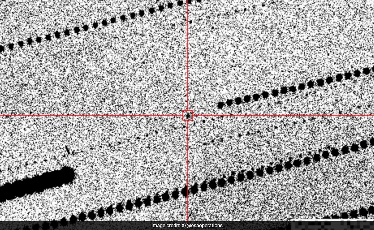 Asteroid 2025 TF Zooms Past Earth 428km Above Antarctica, Closer Than ...