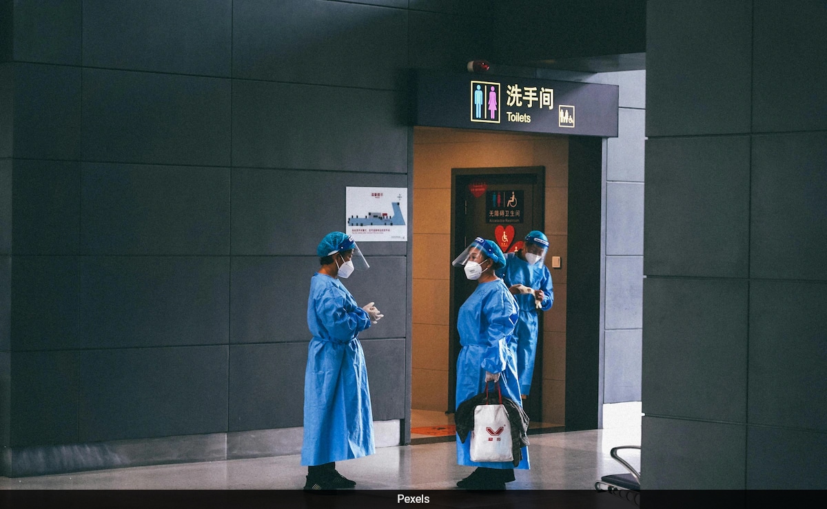 Dying Chinese Man Teaches Daughter To Face Death With Courage, Inspires ...