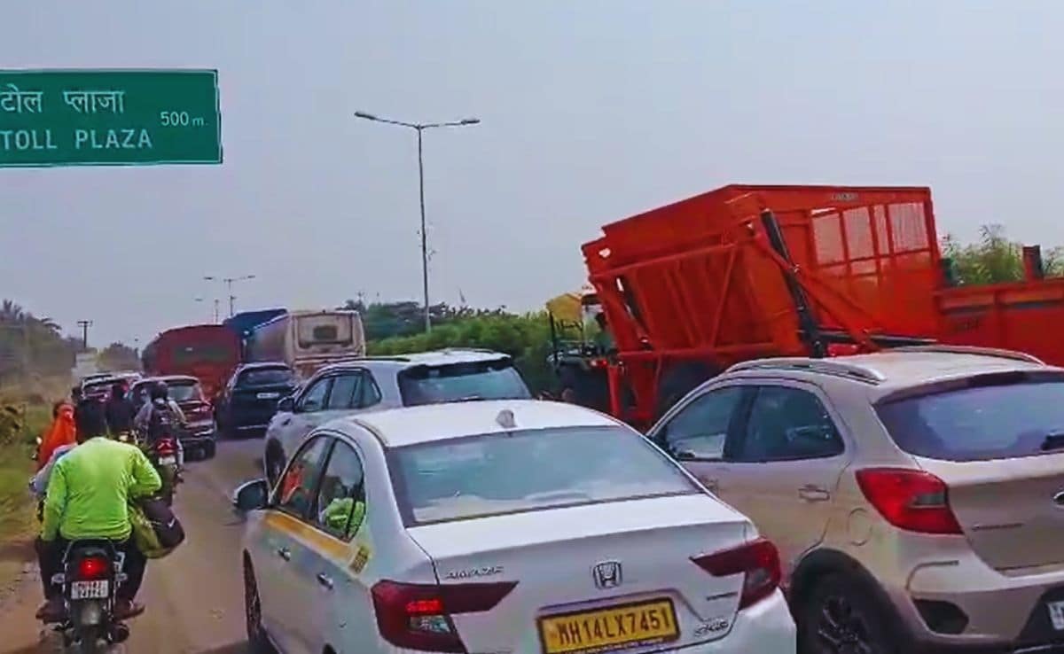 Diwali 2025 celebration Major traffic jam on Mumbai-Goa and Pune ...
