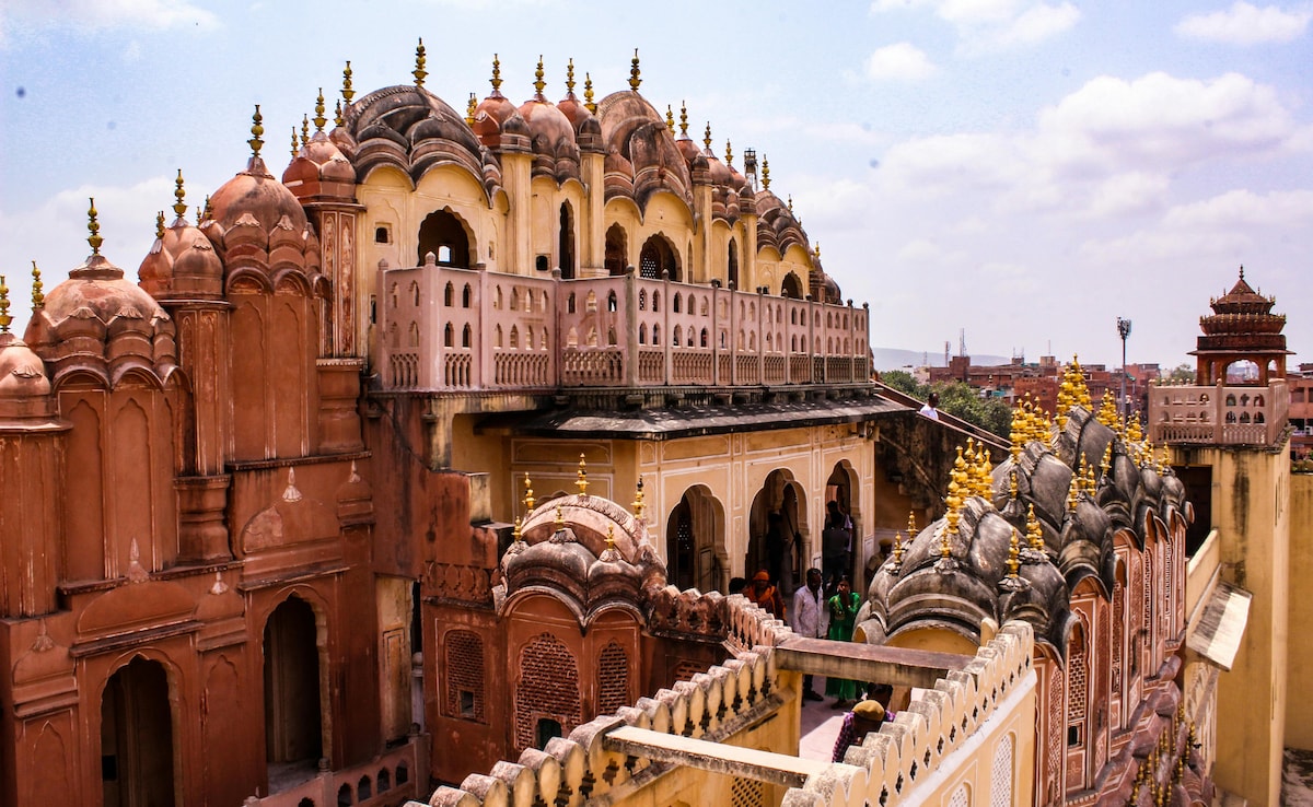 6 Winter Getaways Near Delhi Under Rupees 10,000 For A Cosy, Budget Escape