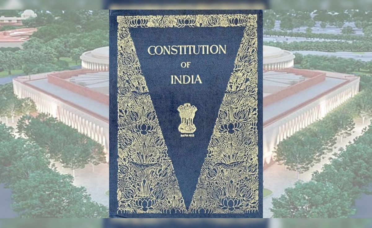 संविधान शब्द का मतलब जानते हैं आप? बेहद खास हैं इसके मायने ...