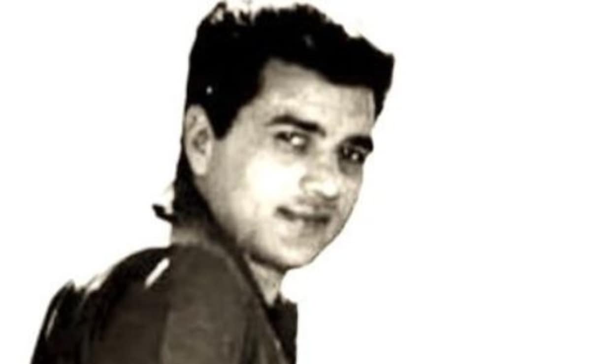 Dharmendra Dies At 89: Priyanka Chopra, Ranveer Singh, Anil Kapoor Lead ...