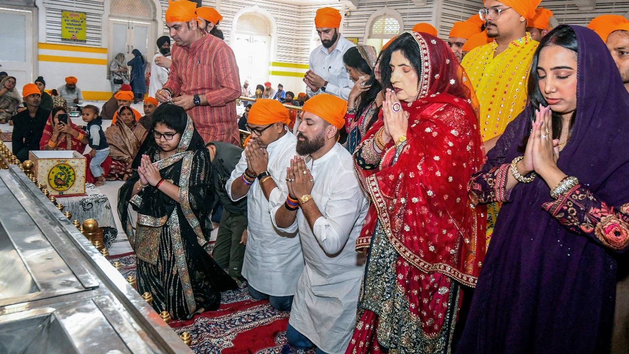 Union Minister Chirag Paswan Seeks Blessing At Patna Sahib Gurudwara ...