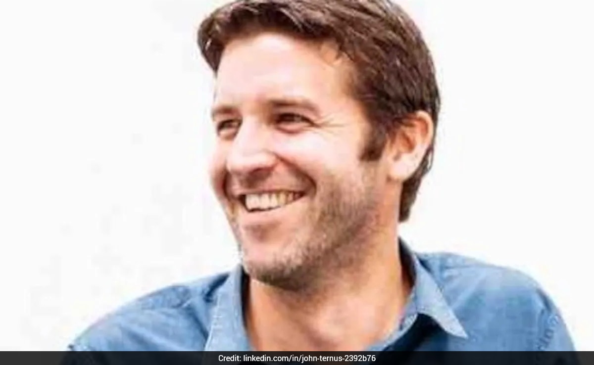 John Ternus, Tim Cook, Apple CEO: Meet John Ternus, Apple Executive Who ...