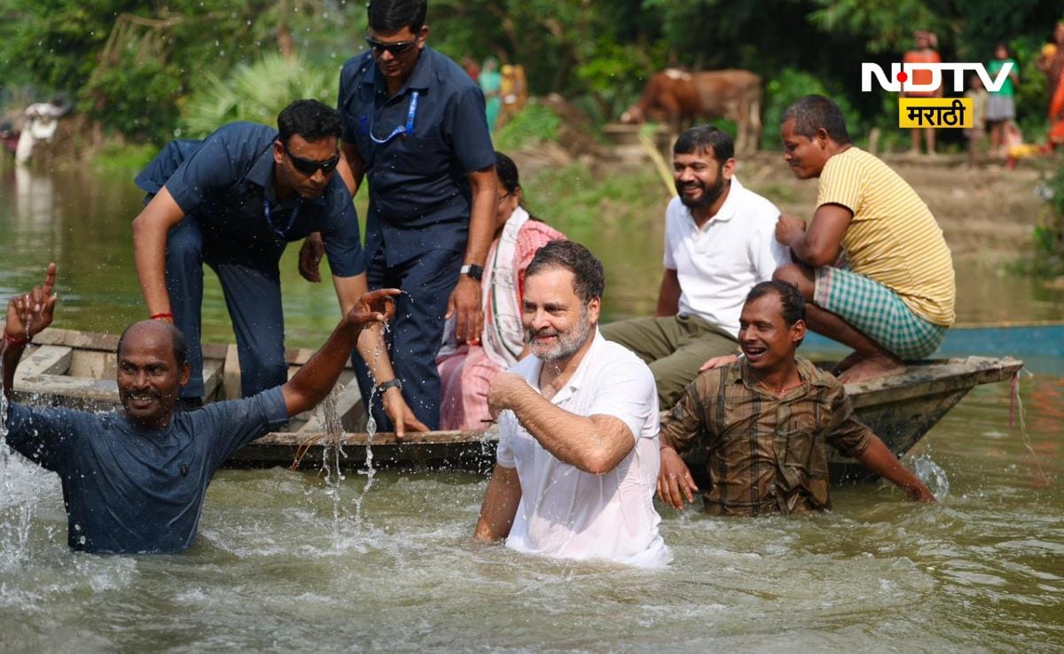 Rahul Gandhi Jumps into Pond, Catches Fish with Fishermen in Begusarai ...