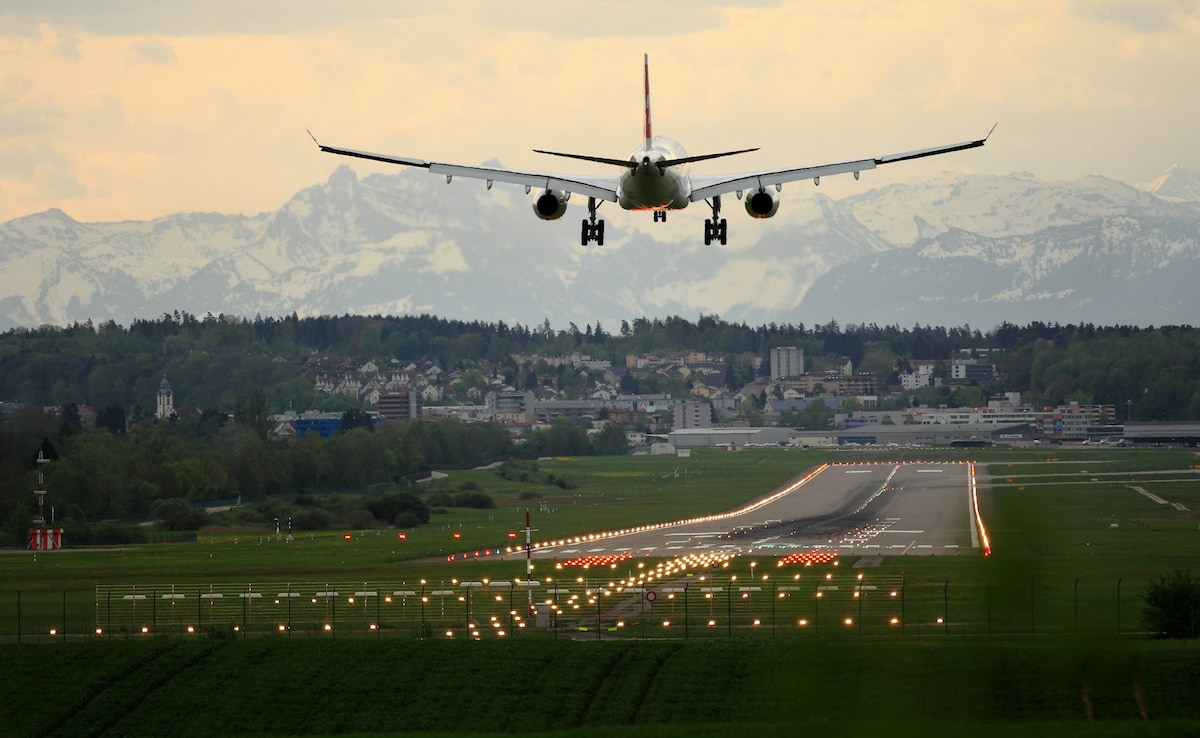 Top 10 Countries With The Largest Number Of Airports
