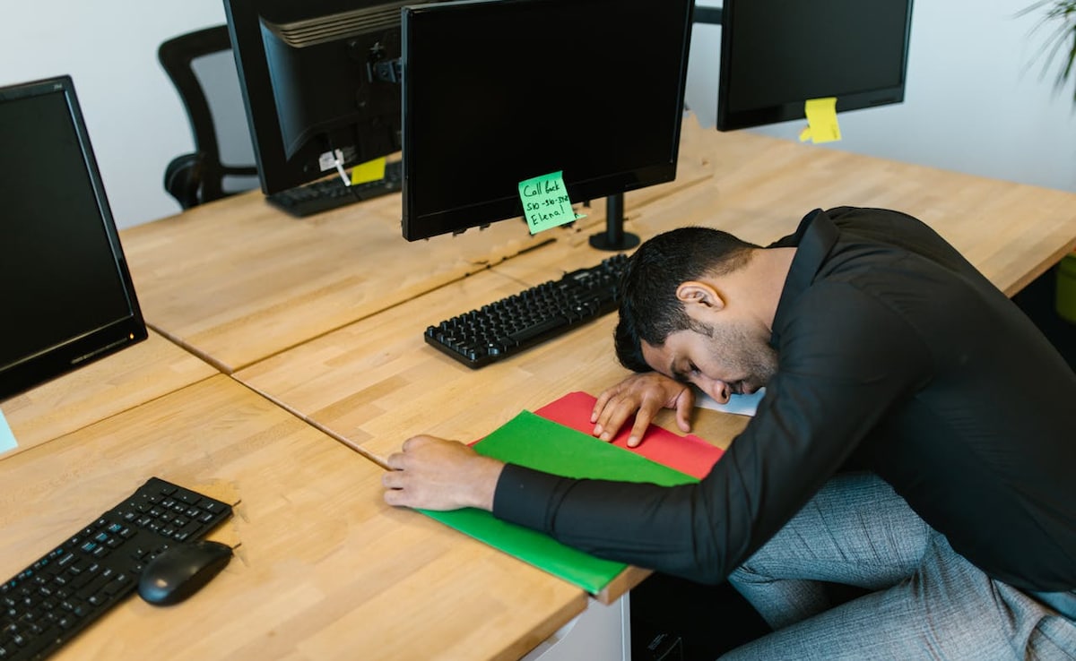 Sick Building Syndrome: Why It Spikes In Winters And What You Should Do About It