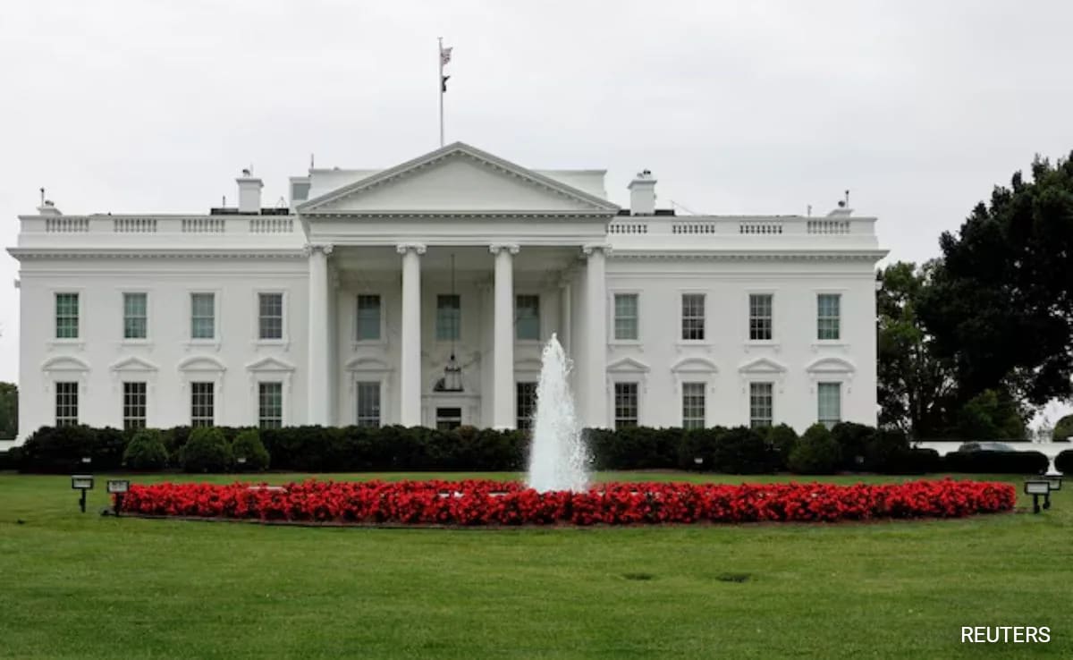 Donald Trump, White House: Trump Unveils Another Makeover To White ...