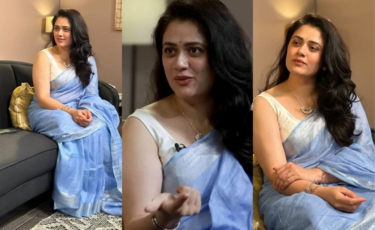 girija oak looks stunning in the blue saree lady viral photo on social ...