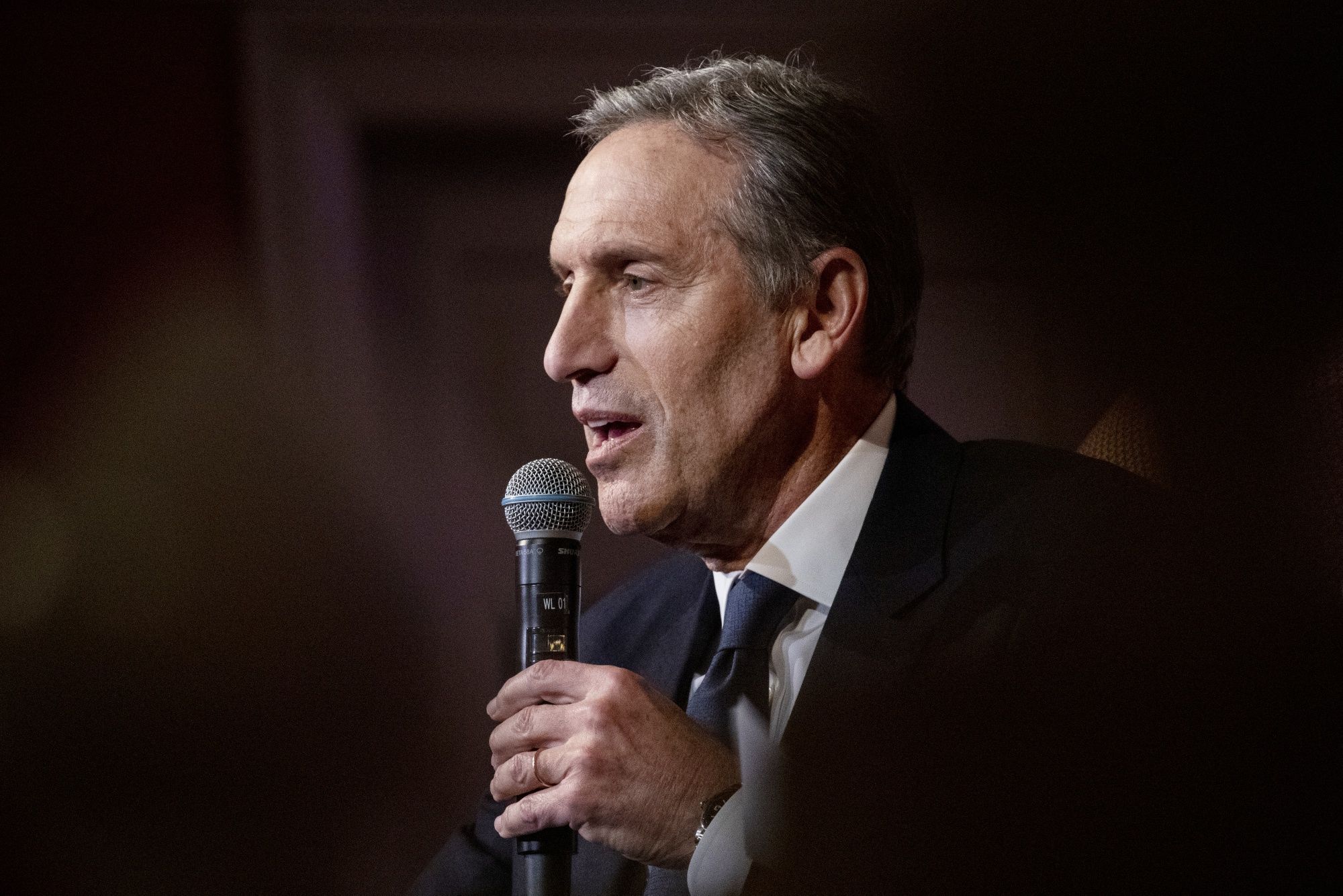 Howard Schultz Spars With Bernie Sanders Over Starbucks Union Tactics