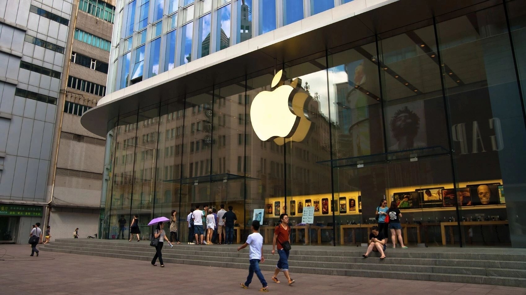 Apple Adds UPI Autopay For Subscription-Based Payments In India | BQ Prime