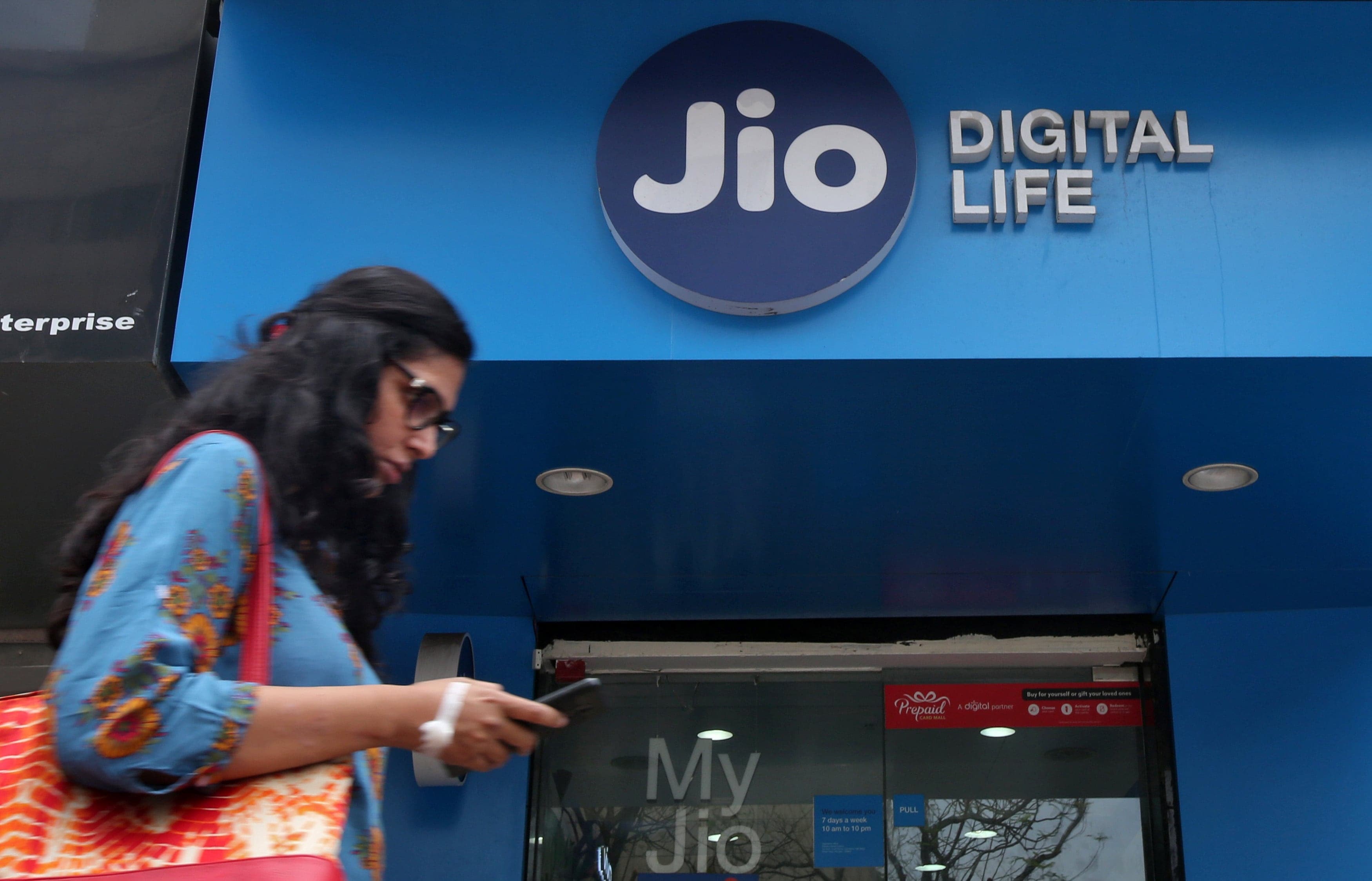 Reliance Jio Tops 4G Network Speed Chart In October: TRAI Data