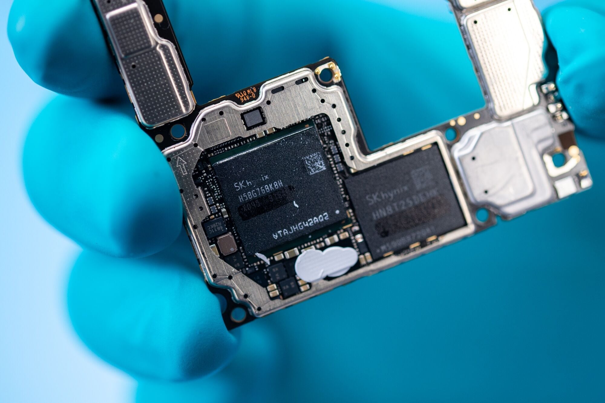 Huawei’s Chipmaker Warns Global Tensions Creating A Chip Glut