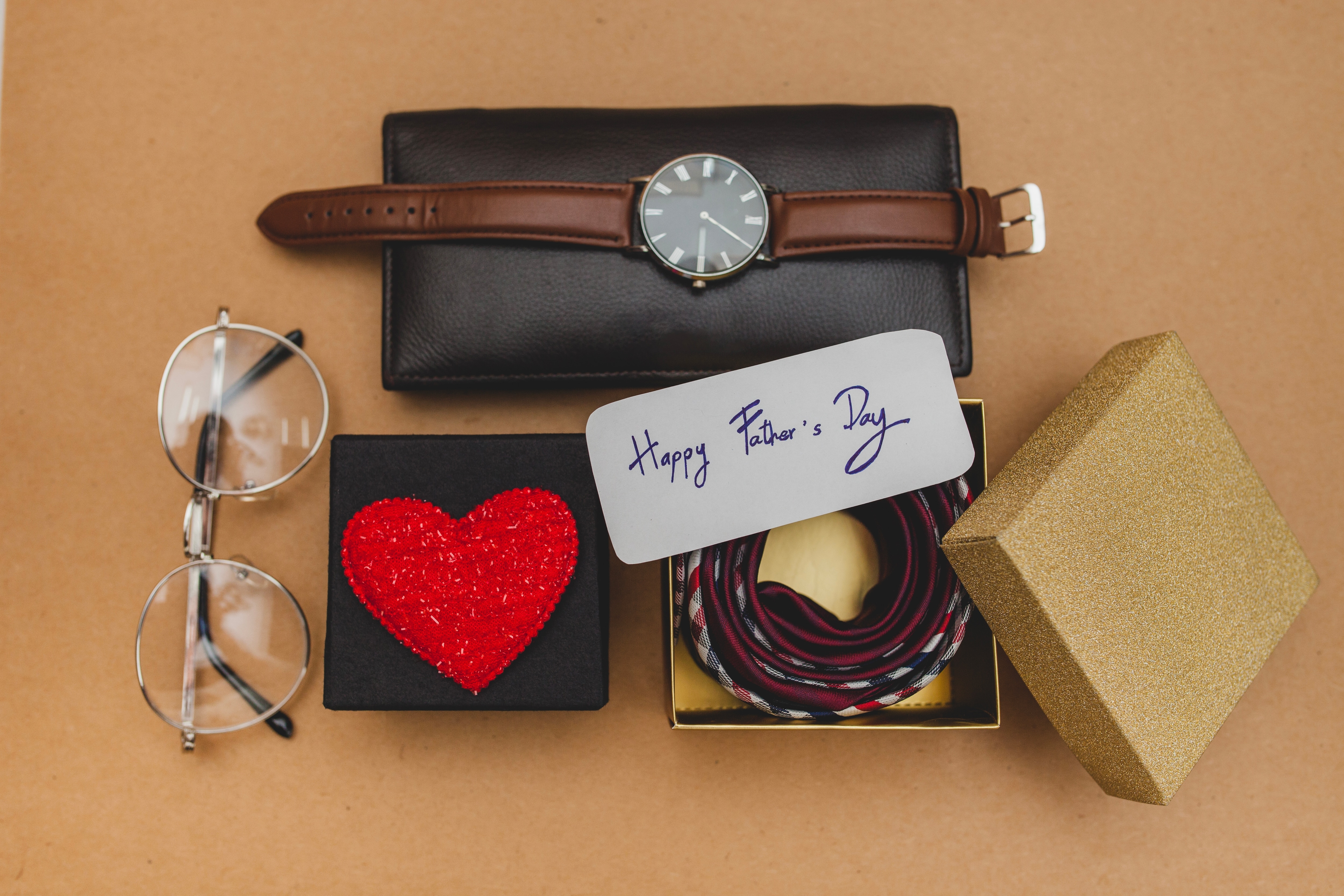 15 Last-Minute Gift Ideas On Father's Day For Your Dad