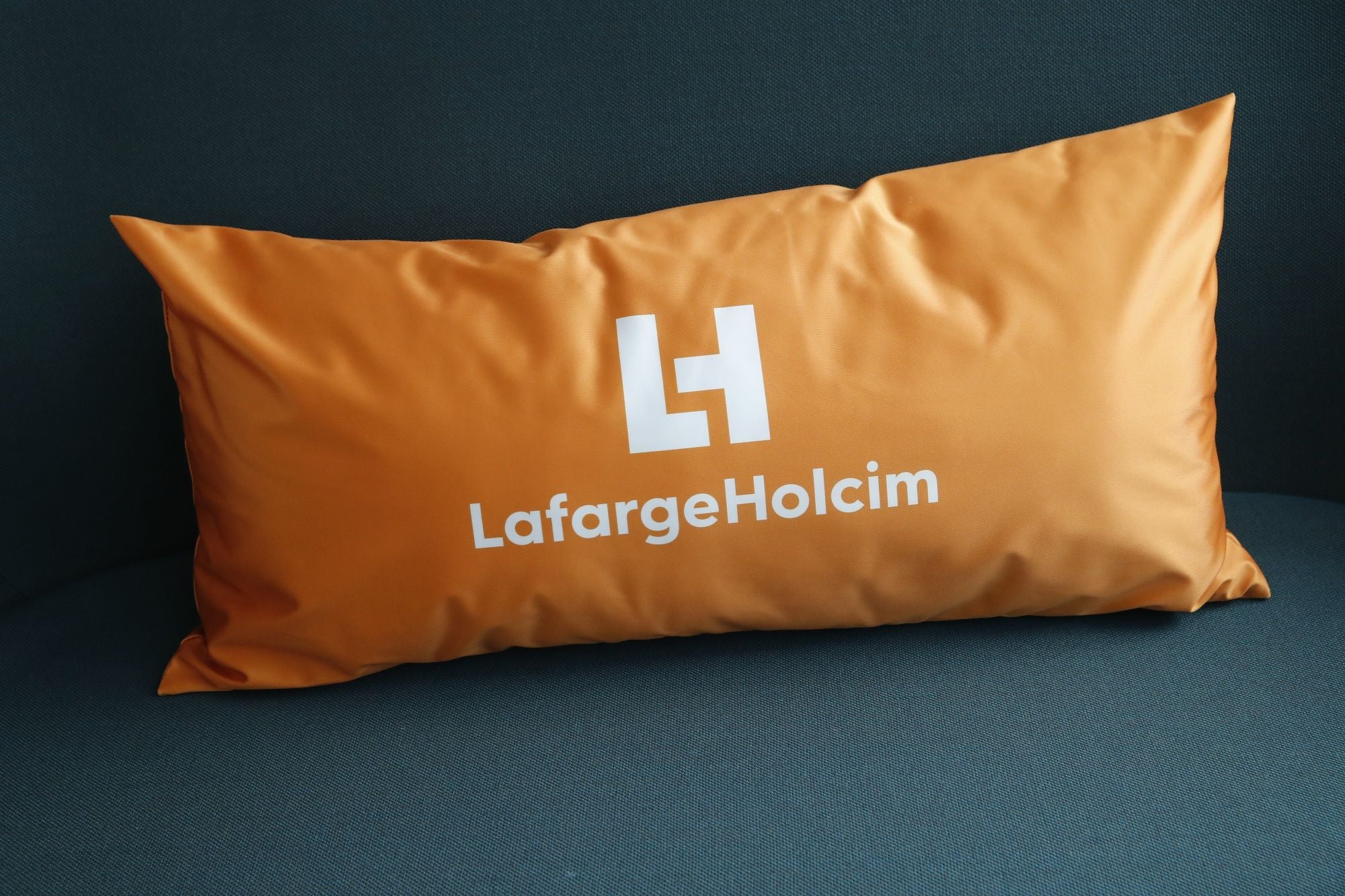 Holcim Unit Pleads Guilty In U.S., Fined $778 Million Over Payments To ...