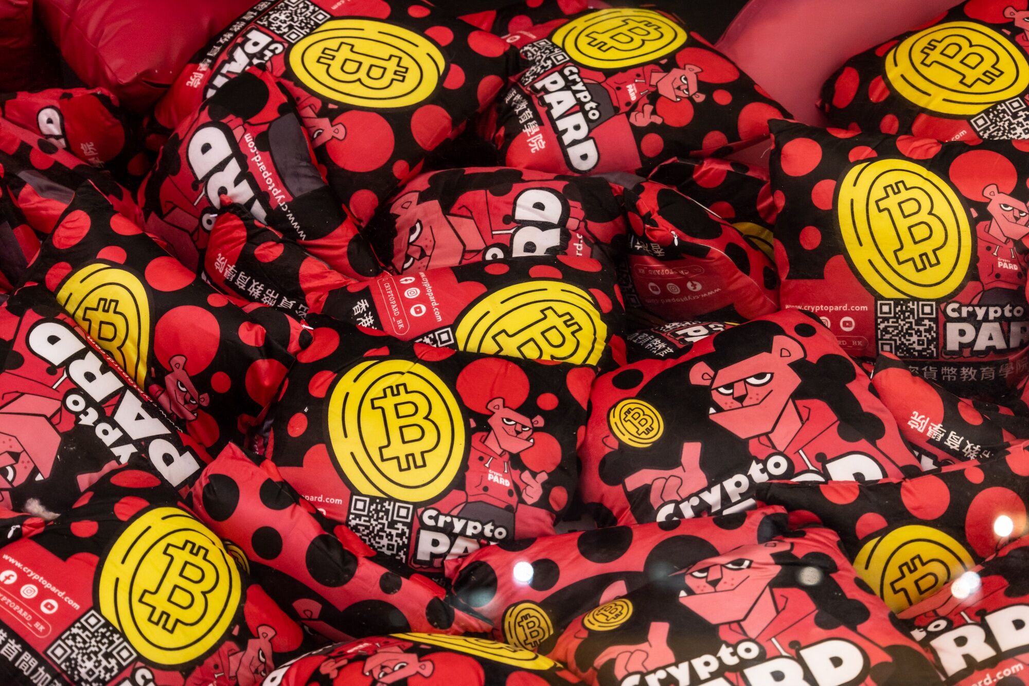 Crypto Market Cap Swells to $2 Trillion on Back of Bitcoin Rally