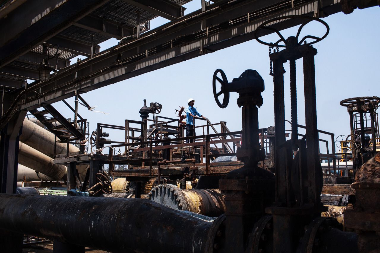 India Considers Strategic LNG Reserve to Avoid Future Shortages