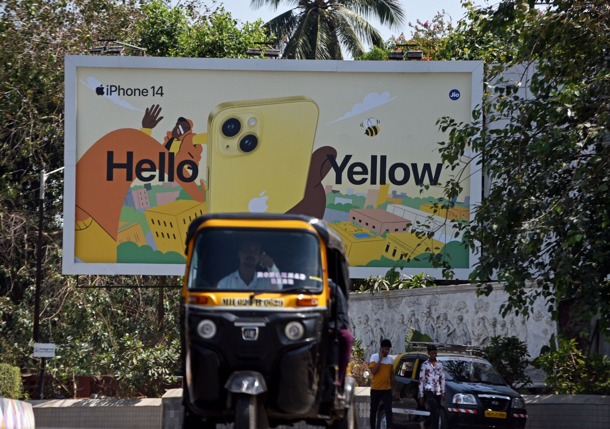 Apple India Sales Near $6 Billion as Cook Begins Retail Push