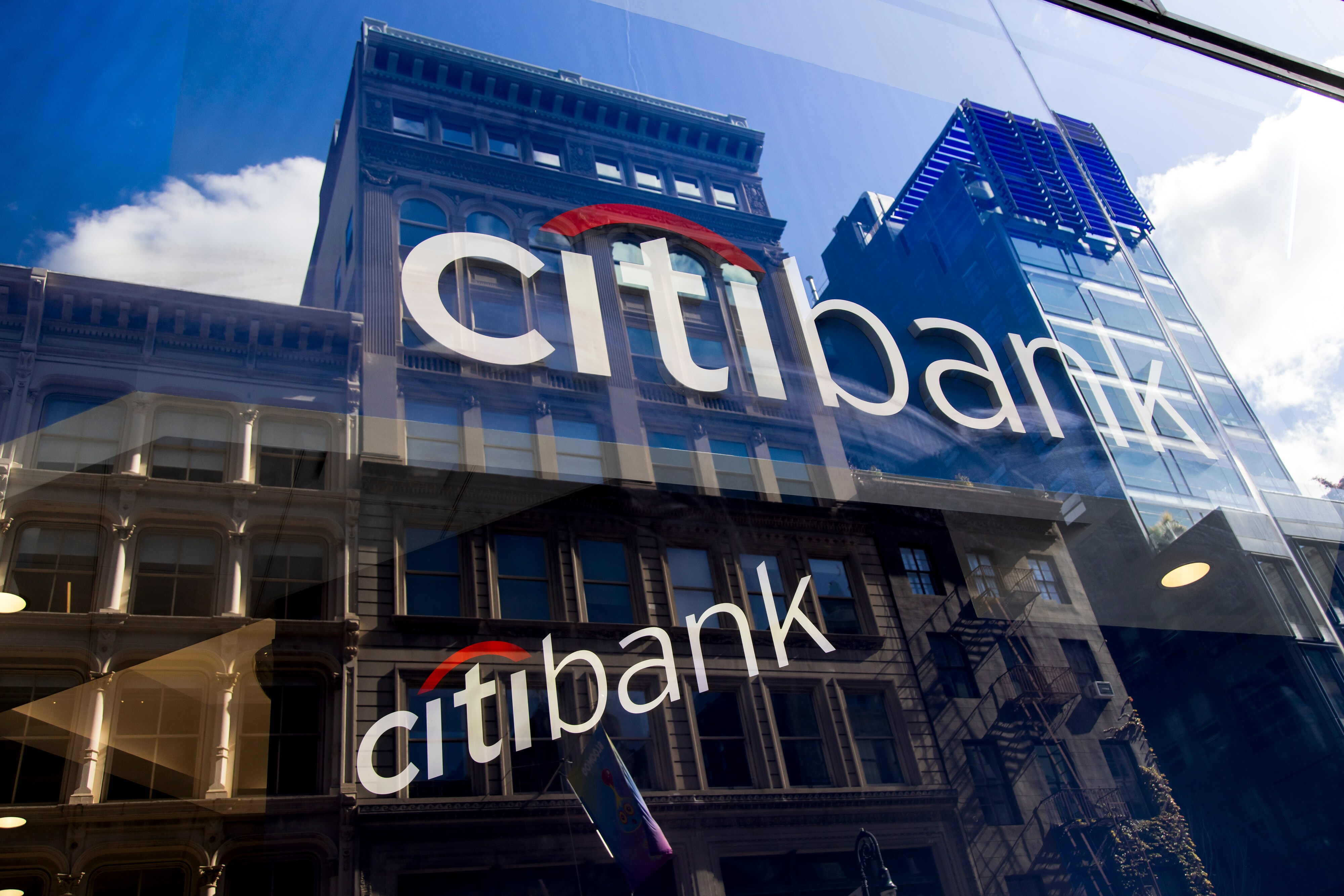 Citi Accidentally Credits Client Account With $81 Trillion, Says FT Report