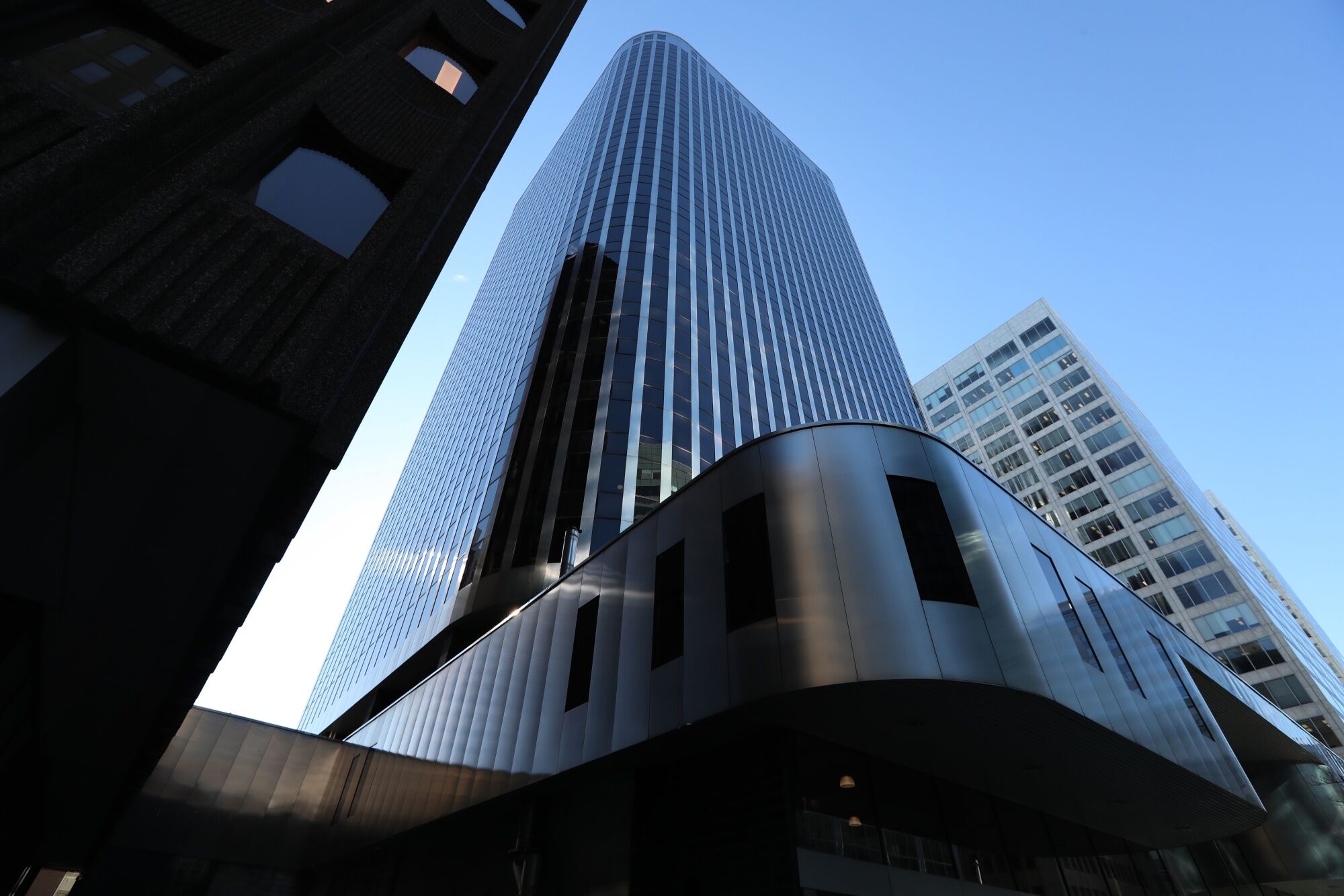 Shopify Cuts Jobs Again, Sells Most of Logistics Business to Flexport