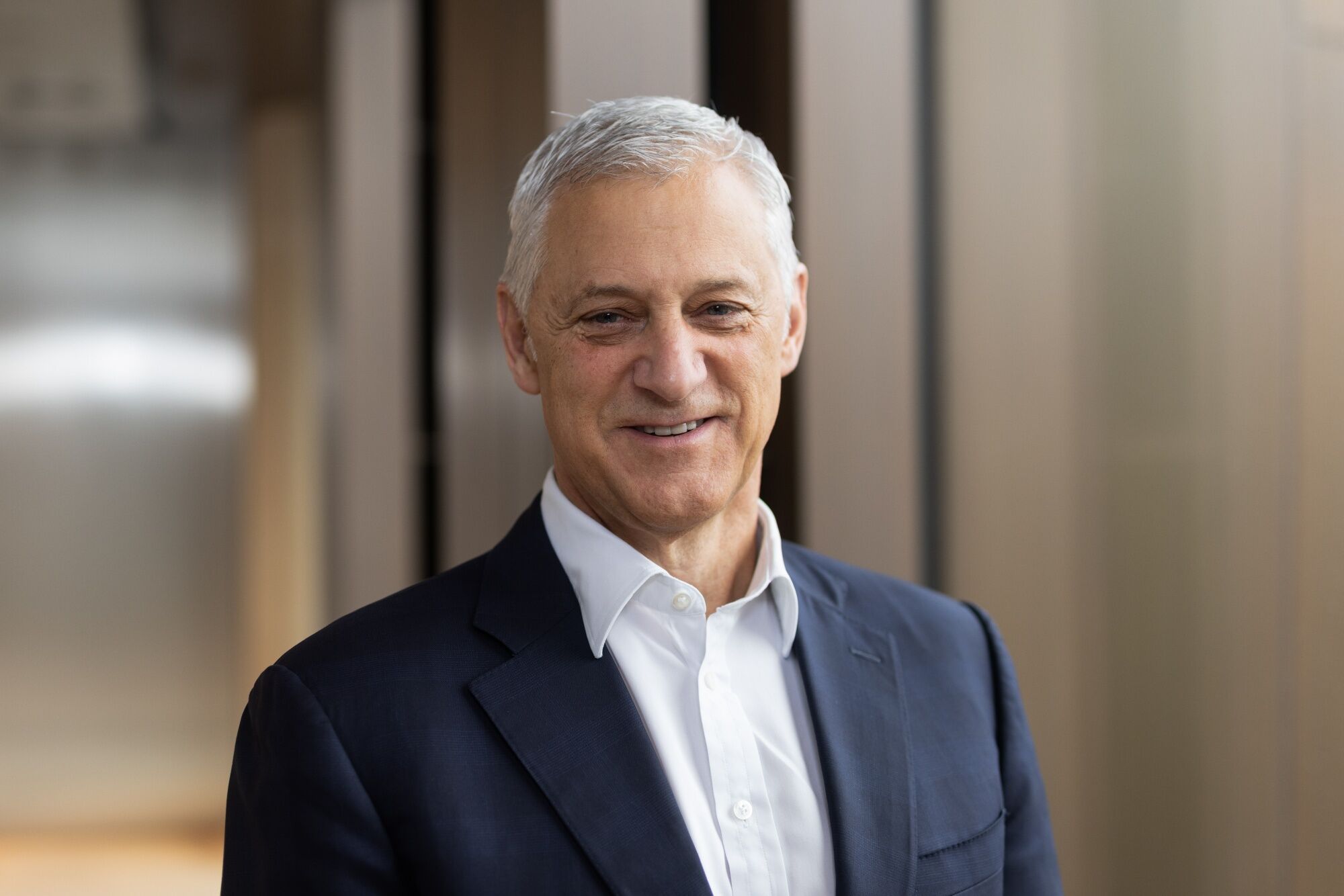 StanChart CEO Bill Winters’ Pay Increases To $10 Million