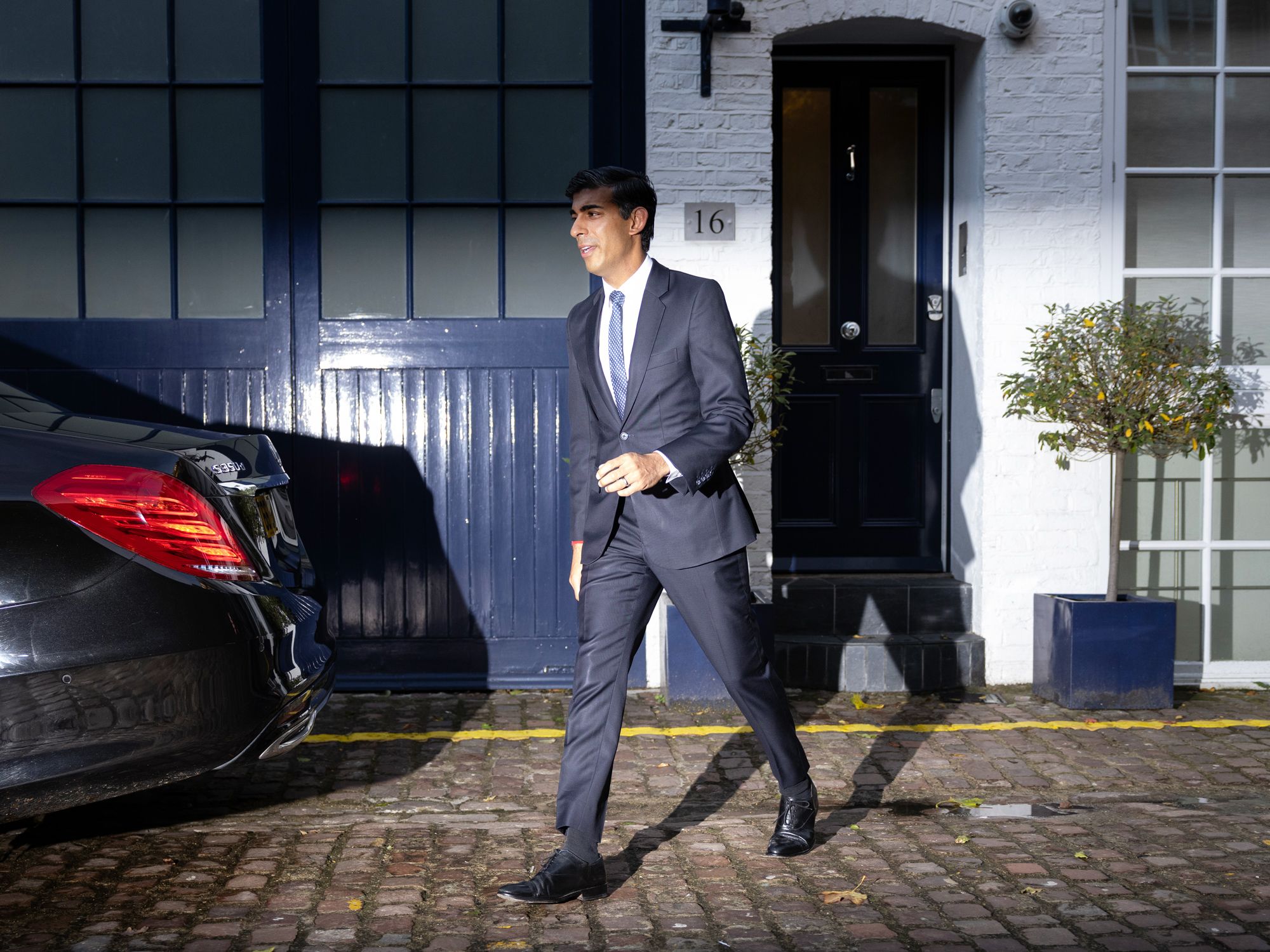 UK Bonds Post Historic Gain as Sunak Victory Ends Policy ‘Chaos’