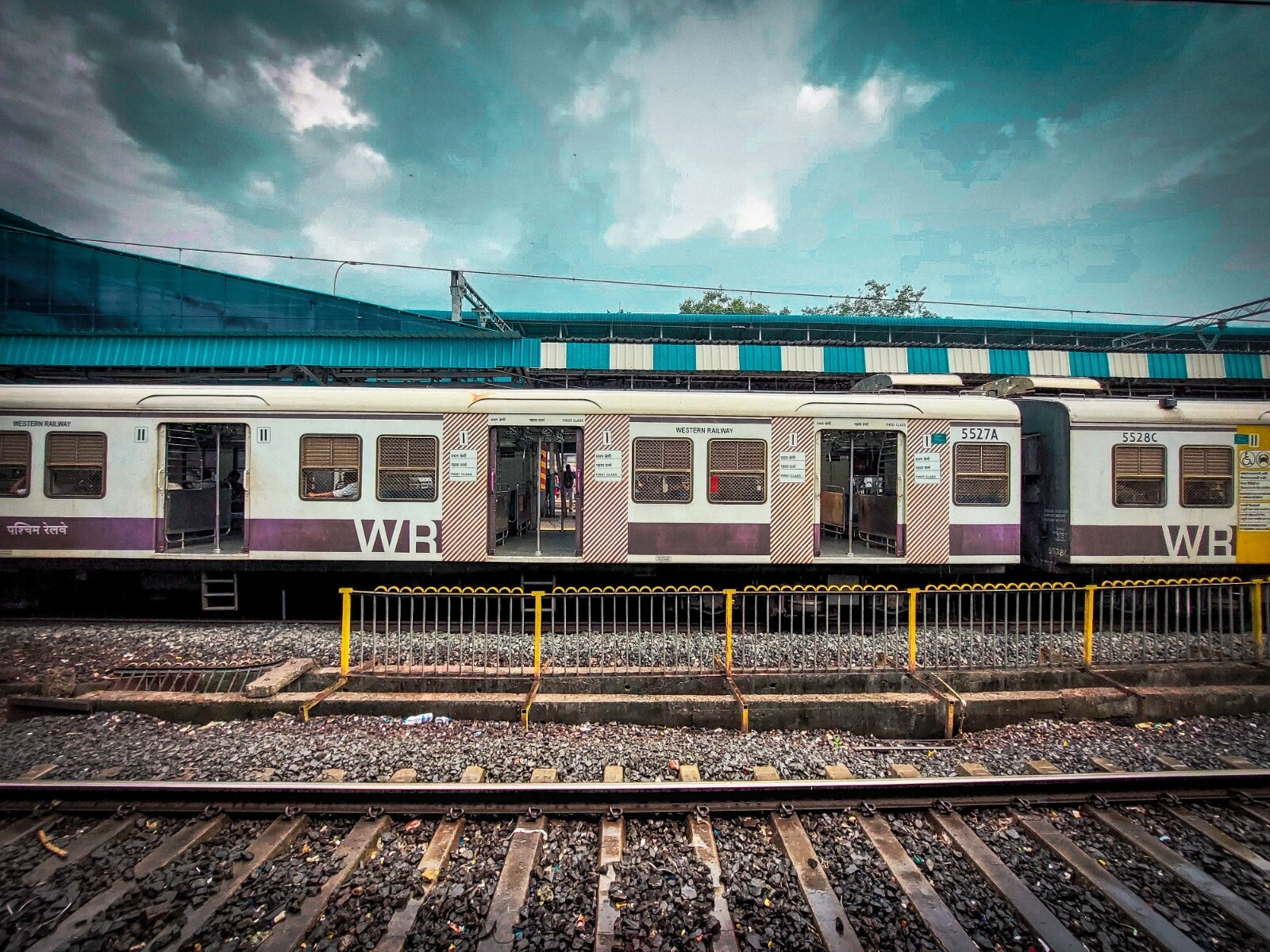 Mumbai: Local Train Services On Western Line To Be Affected From ...