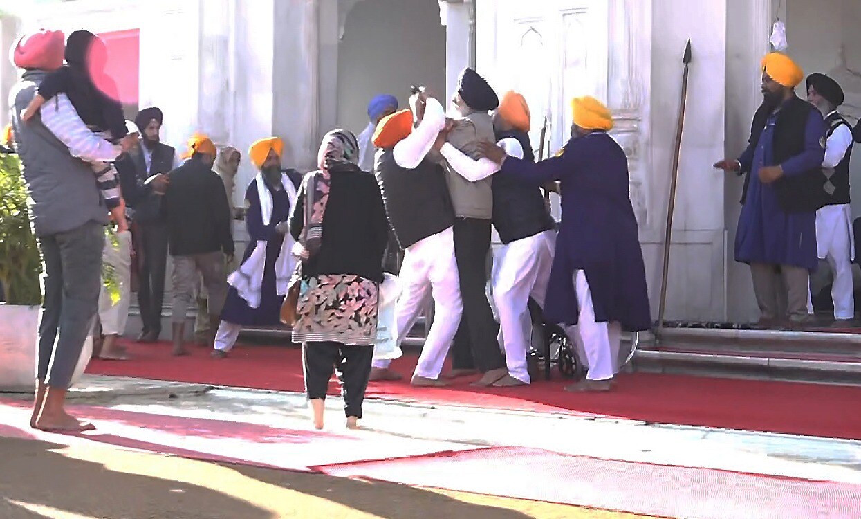 Sukhbir Singh Badal Shot At In Golden Temple, Assailant Arrested