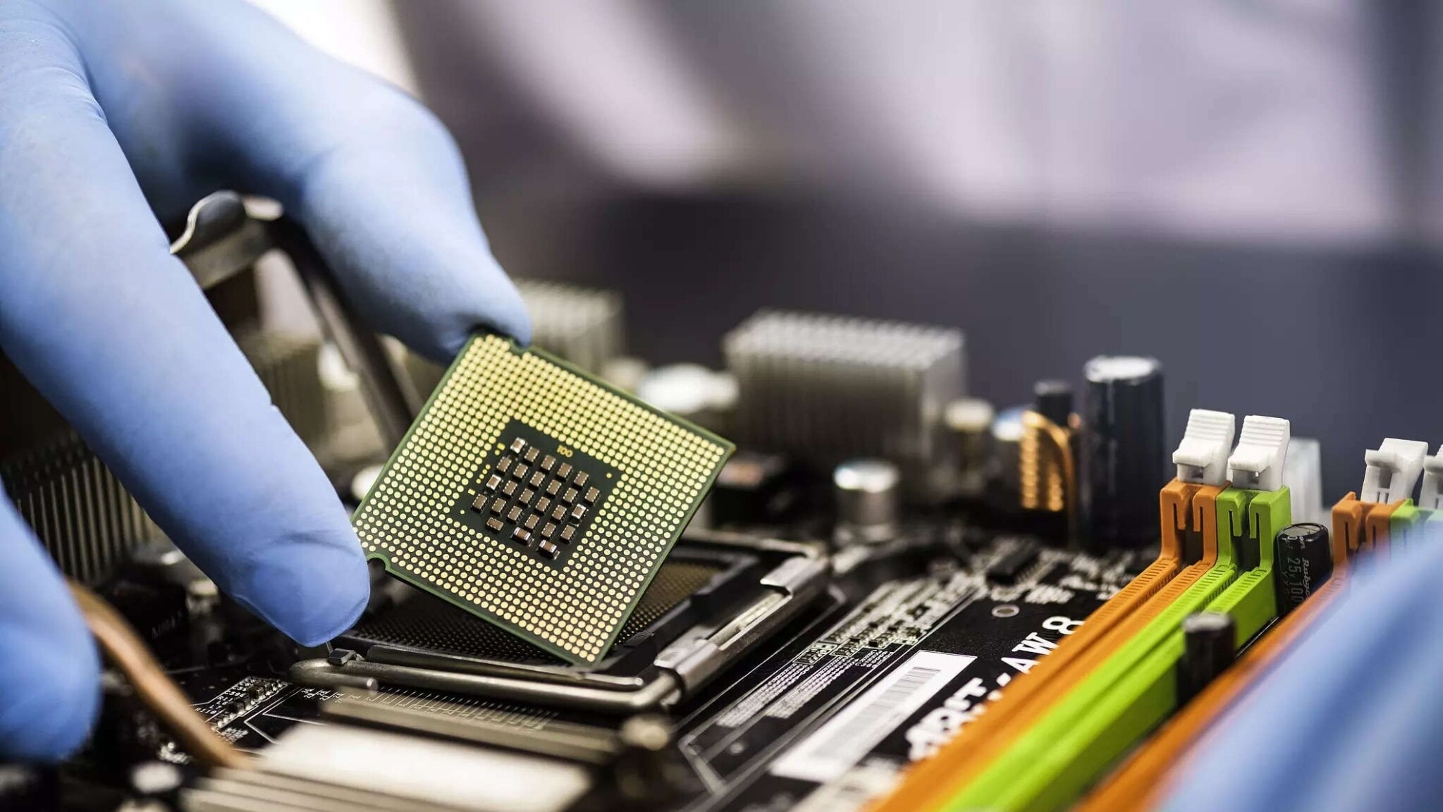 Cabinet Approves Rs 1.26 Lakh Cr Investment for Three Semiconductor Units