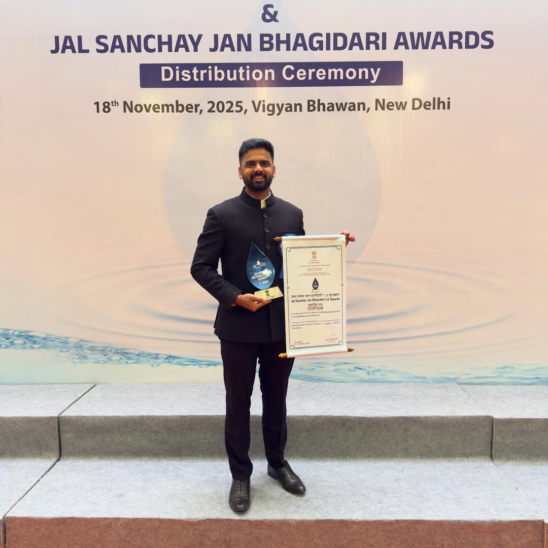 पानी को तरसते गांव में जन्‍म से खंडवा जल अवार्ड विवाद तक, IAS नागार्जुन ...