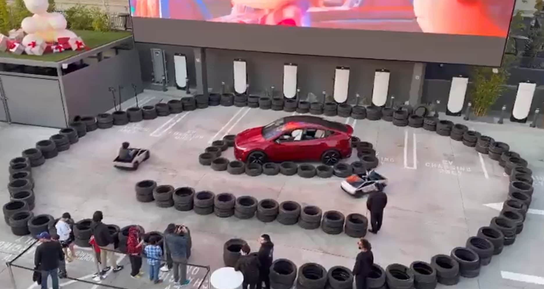 'Super Cute': Elon Musk Reacts To Kids Racing Mini Cybertrucks At Tesla ...