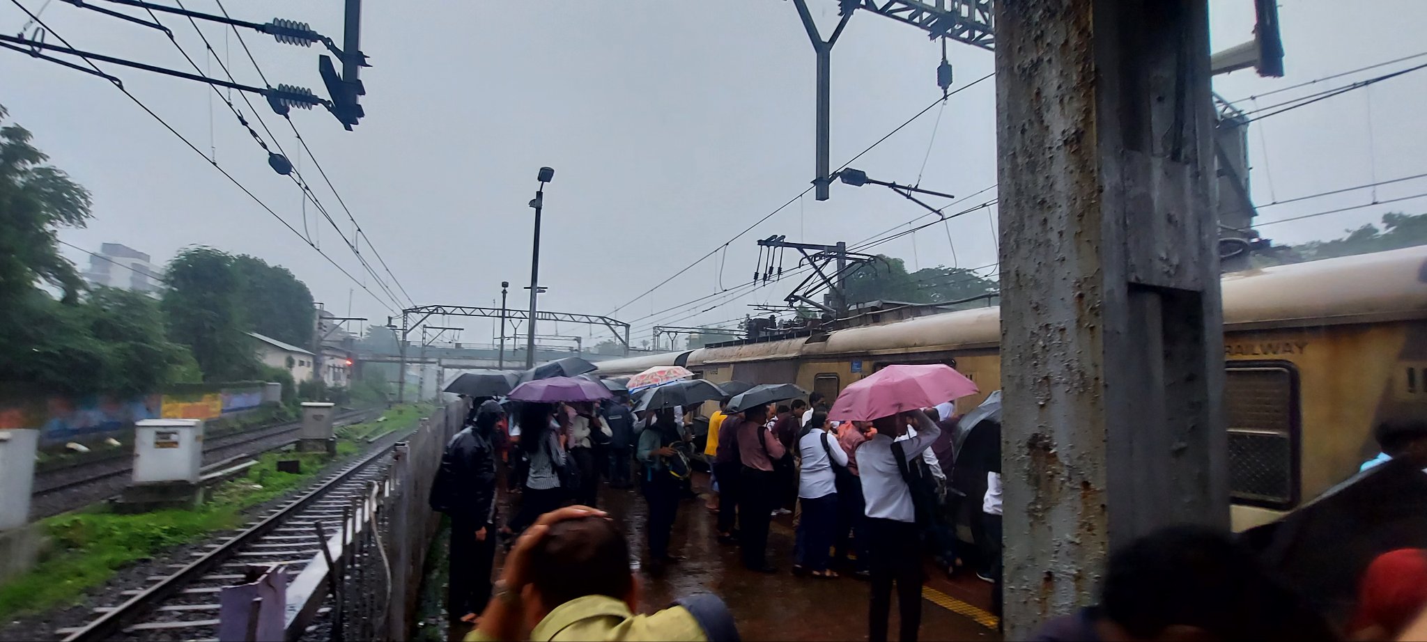 Mumbai Local Train Update: Ambernath - Badlapur Train Line Closed From ...