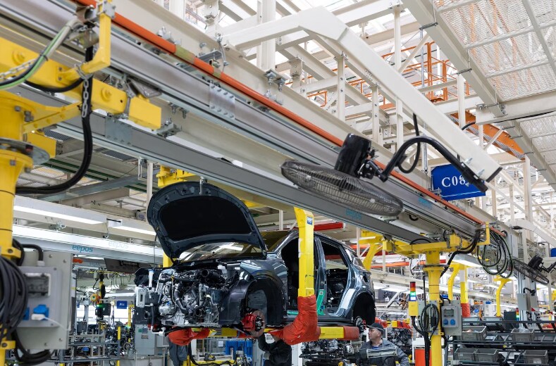 November Auto Retail Sales - Two-Wheelers Shine; Rest Unfazed By Diwali ...