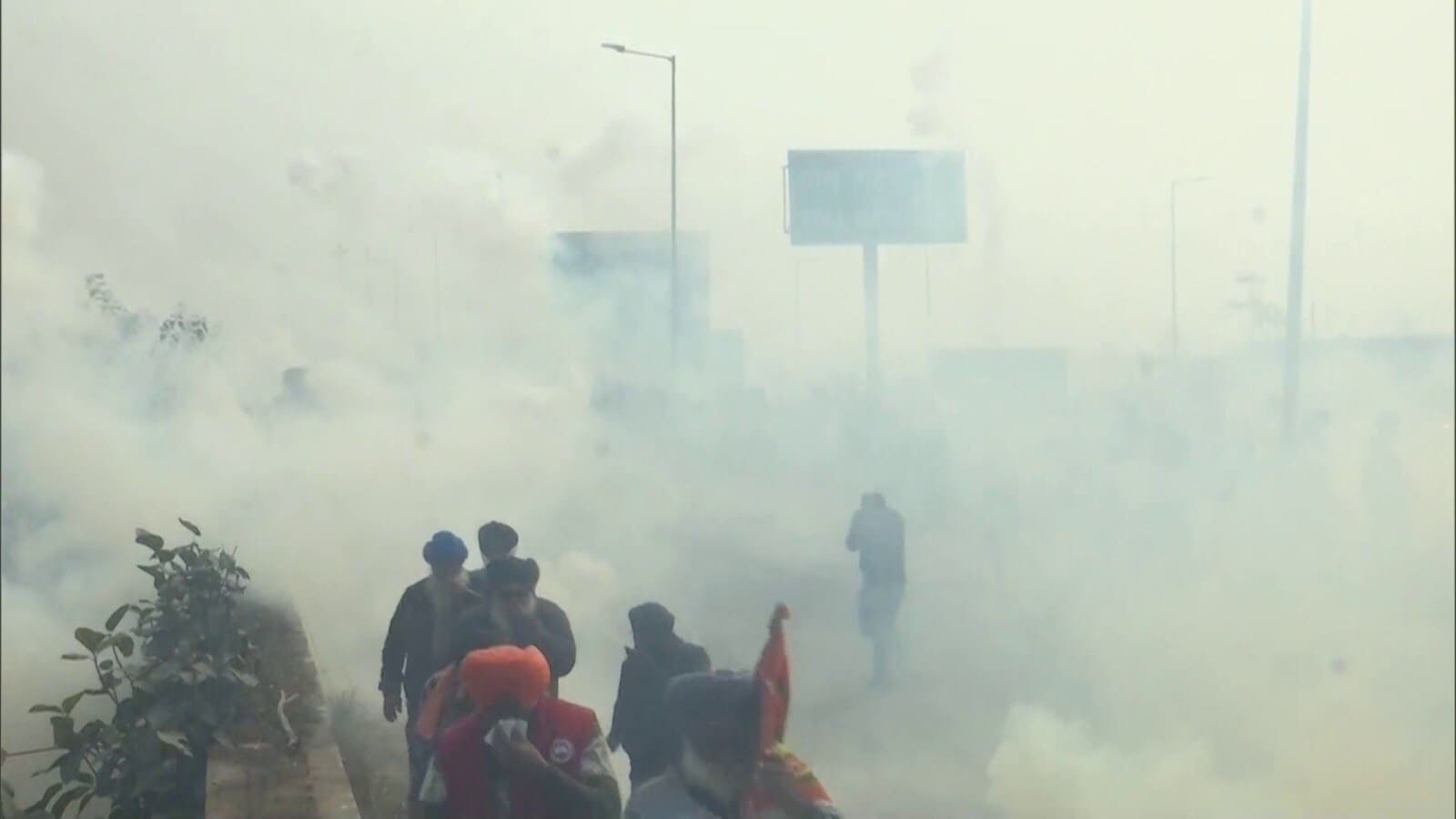 Farmers' Protest: Tear Gas Shells Fired At Shambhu, Khanauri Border ...