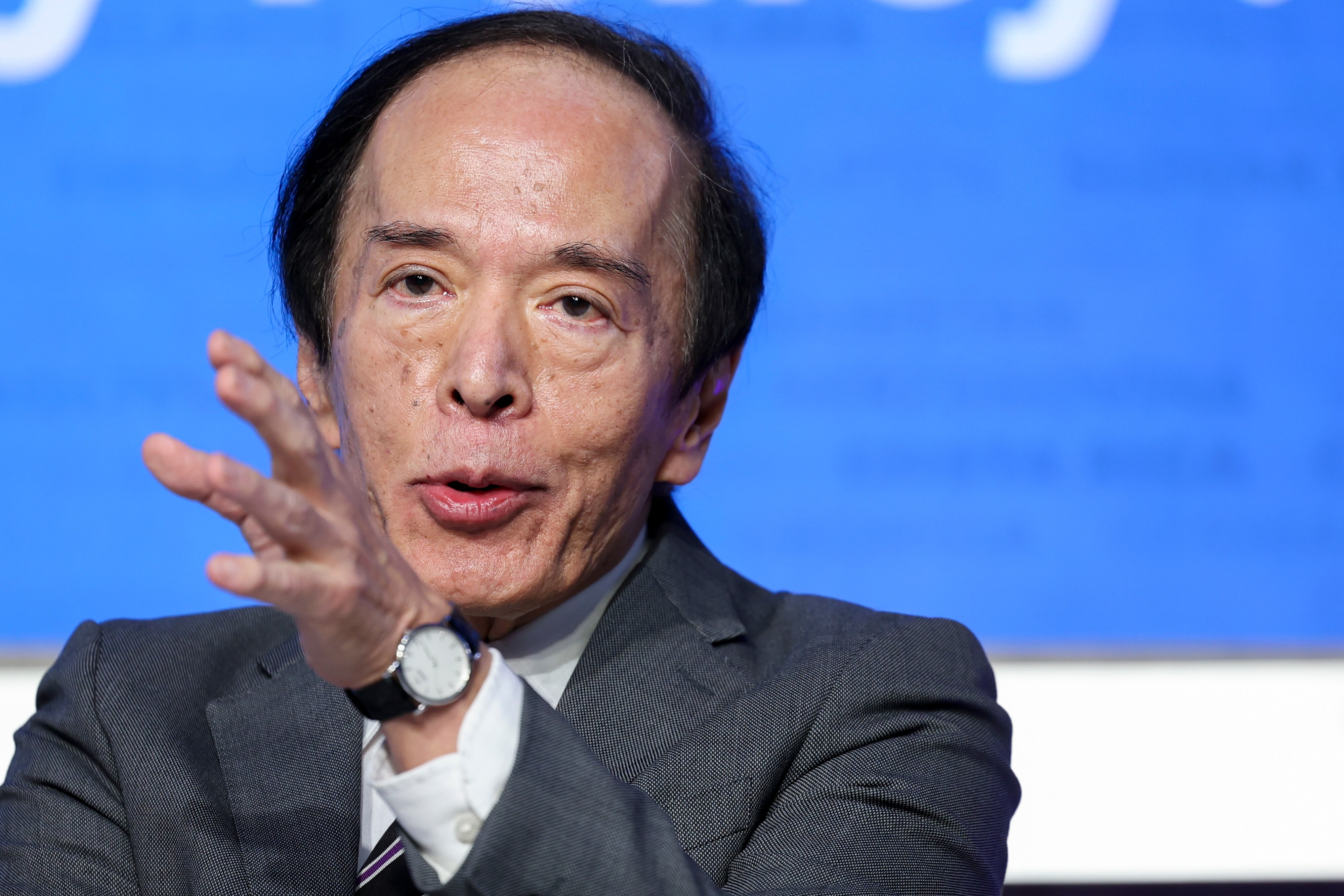 BOJ’s Ueda Signals No Hike Next Week, Noting Time Is On His Side