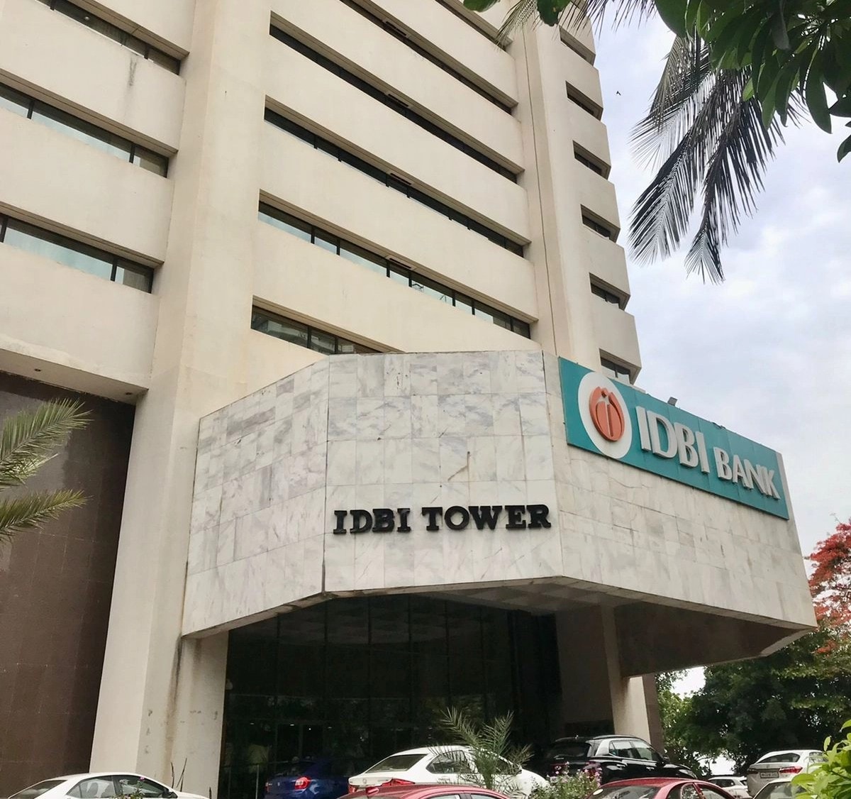 IDBI Bank Shares Surge 9% After Government Invites Bids For Asset Valuer