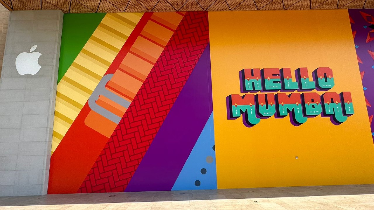 Apple CEO Sees India at ‘Tipping Point’ as China Pivot Quickens