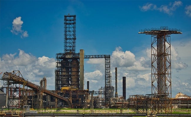 ICICI Bank, Axis Bank Pick Up Stake In Indian Oil's Joint Venture Refinery