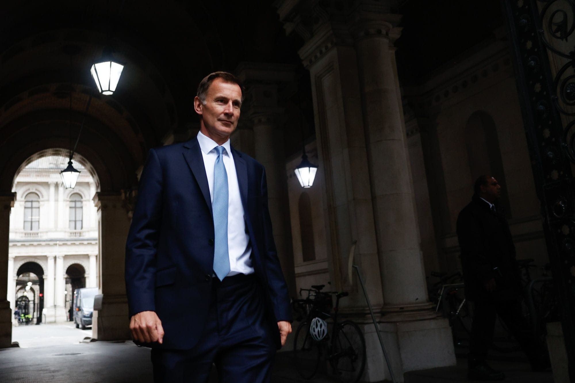 Sunak Expected to Keep Hunt as He Readies New UK Cabinet
